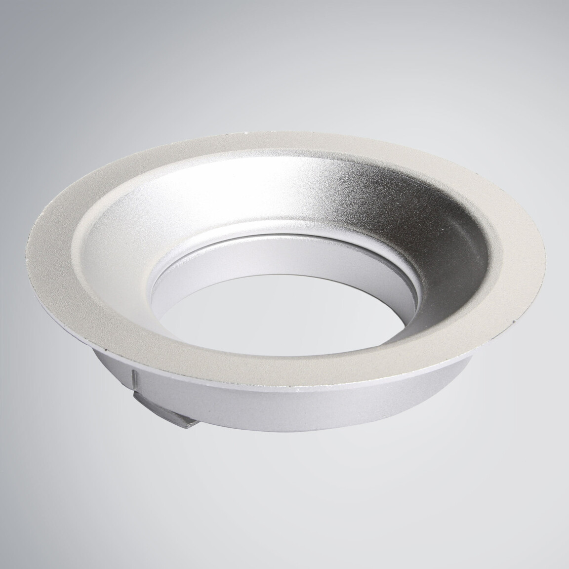 Studio photography with the Rotalux Go | Elinchrom