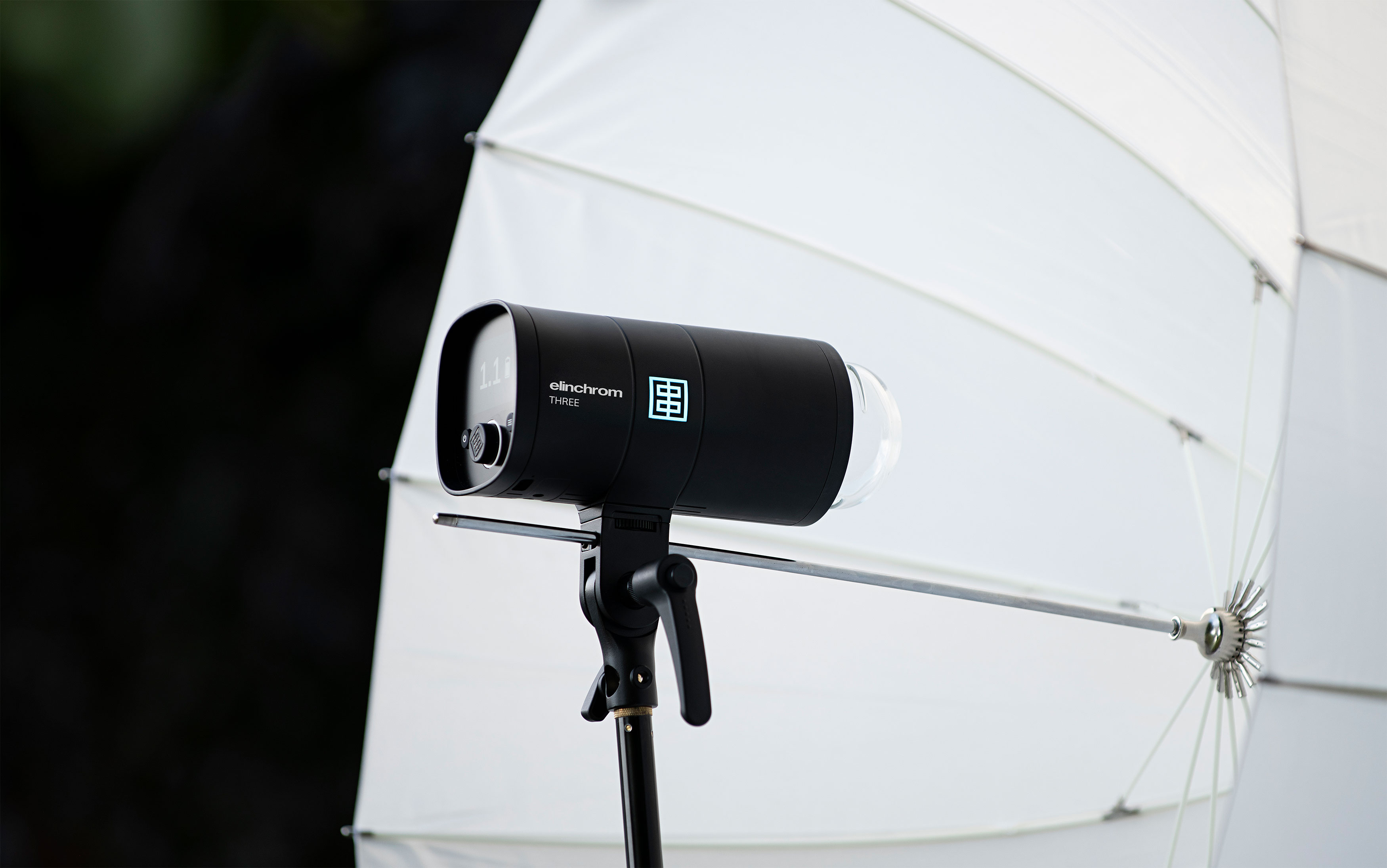 Elinchrom THREE – PR | Elinchrom