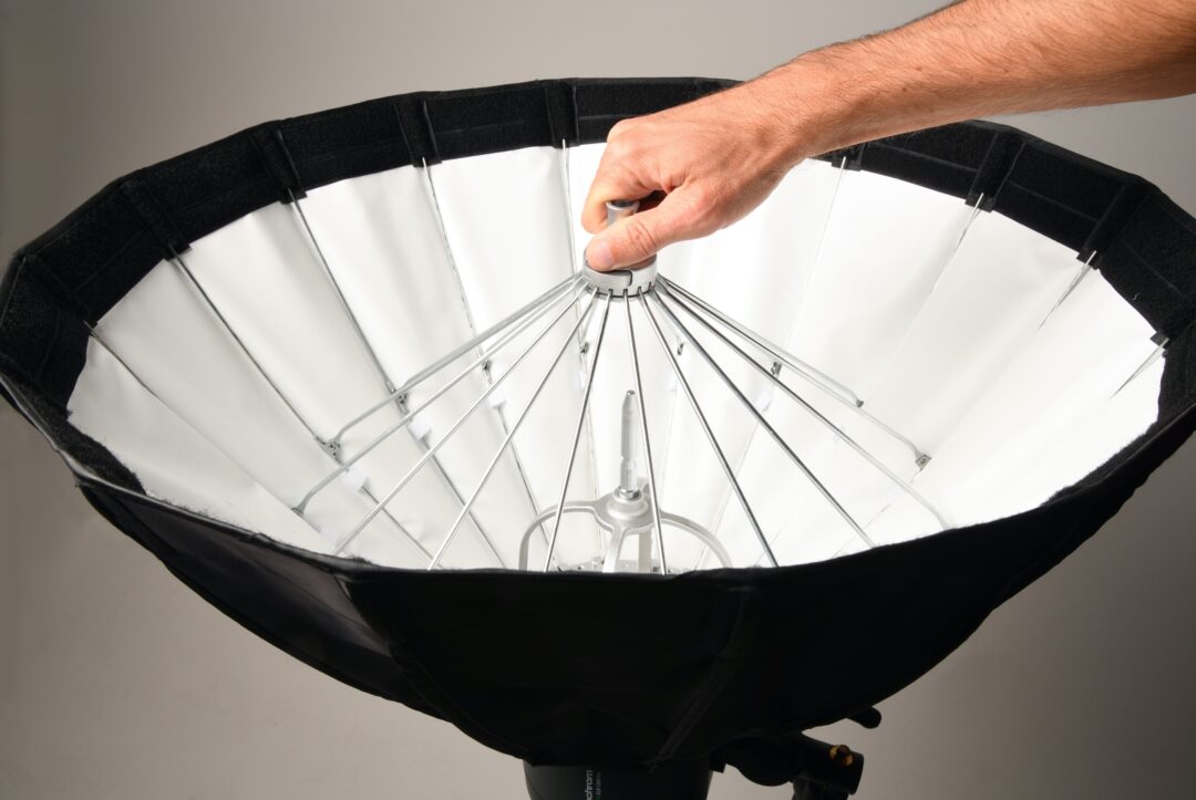 Outdoor portraits with the Rotalux Go | Elinchrom