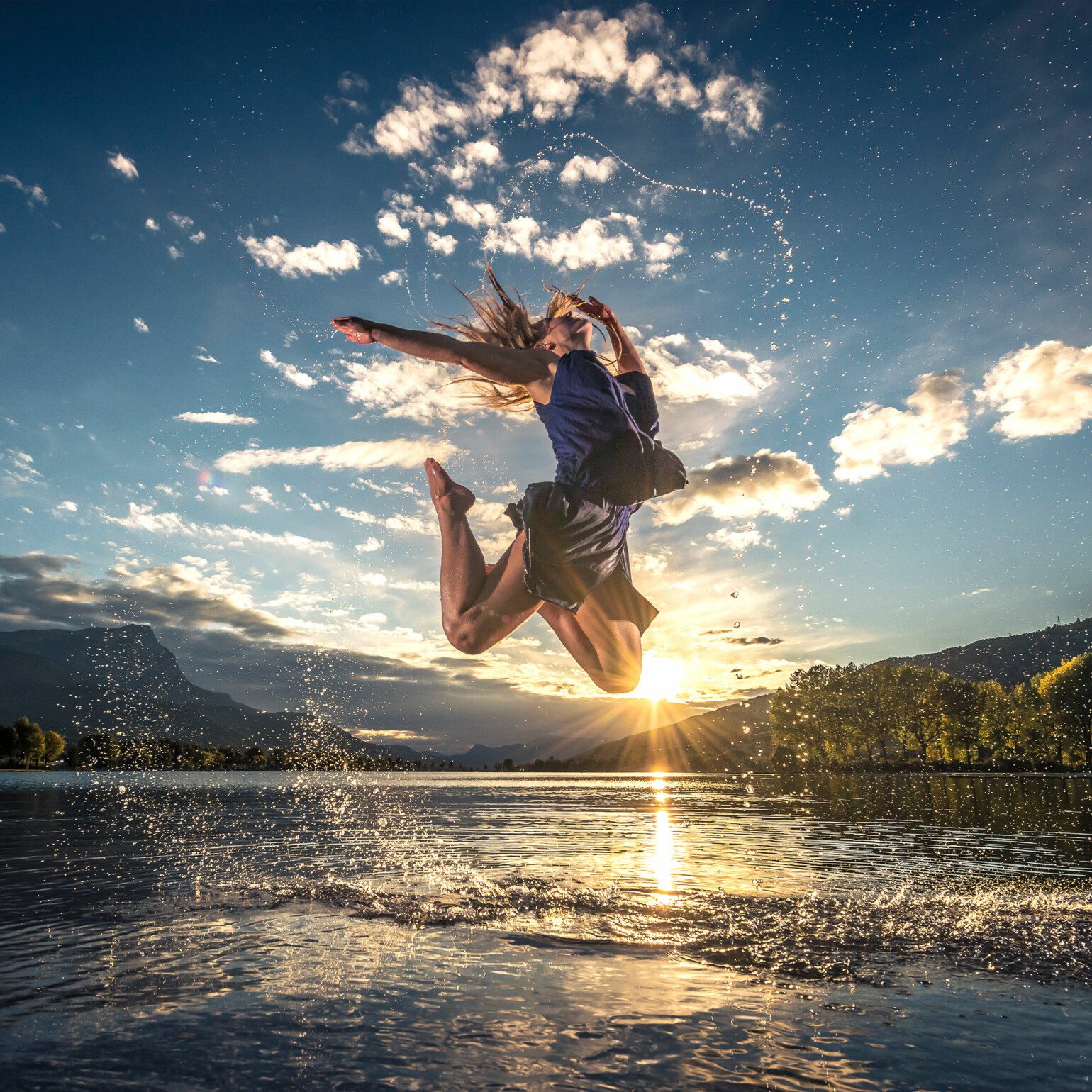 Light your setup by mixing HS and HSS | Elinchrom