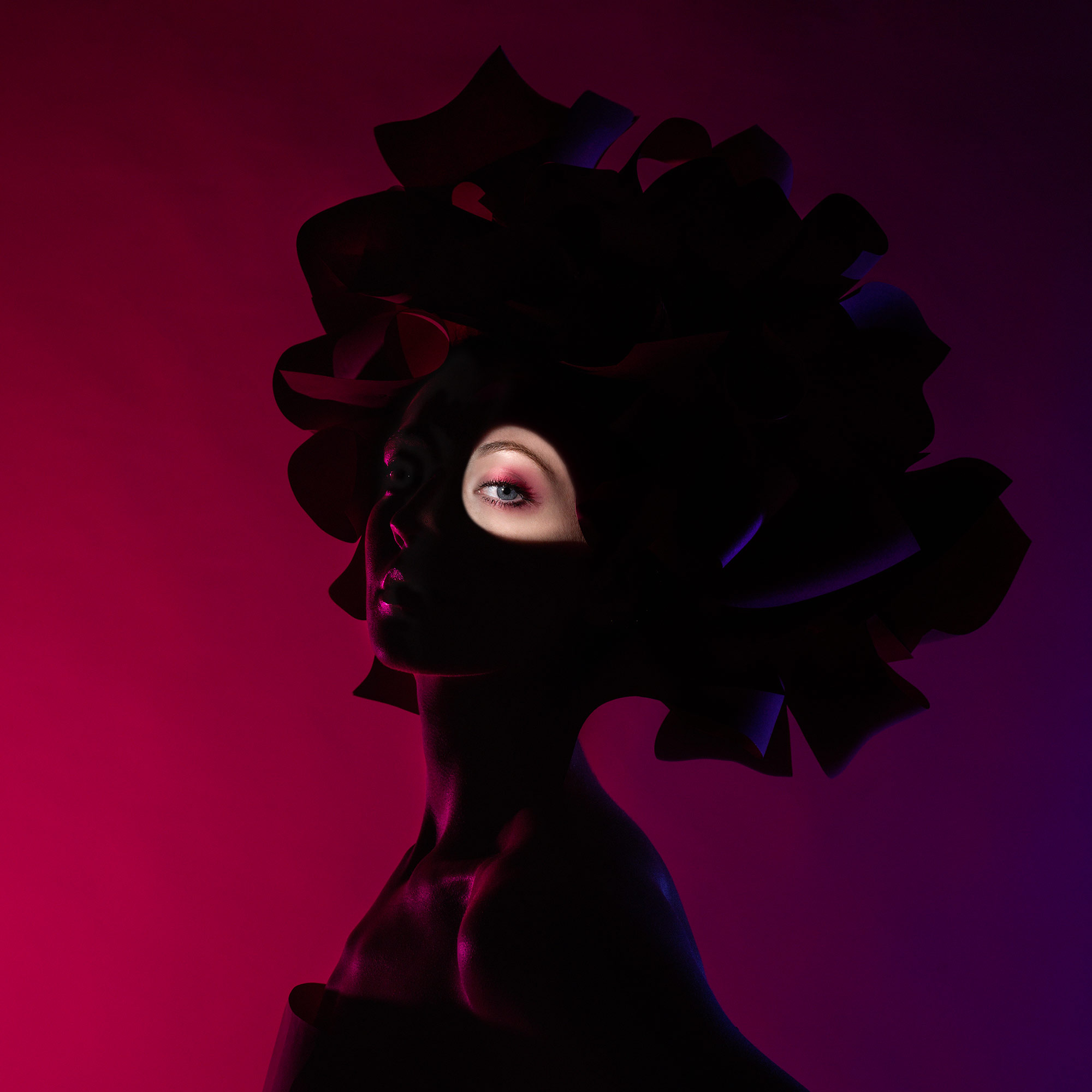 Fashion portraits in a creative light | Elinchrom