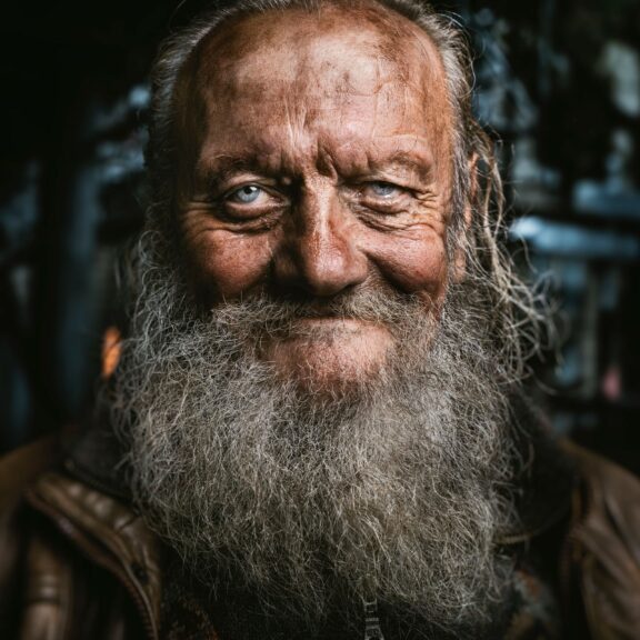 Elinchrom | Abbe Pierre Portraits